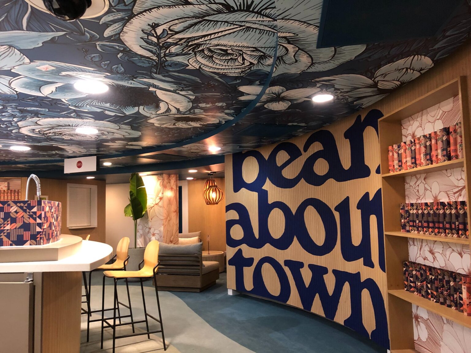 待望のDFSハワイが再オープンしています！おしゃれなカフェも！｜子供と一緒に楽しくハワイ旅行したい